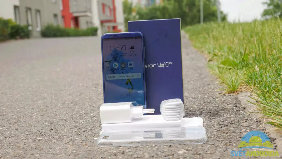 Honor View 10 recenze: Špičkový smartphone lze udělat i bez výřezu