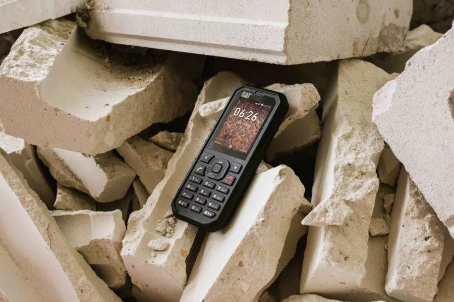 CAT B35 je odolný tlačítkový telefon, ve kterém najdete Google aplikace