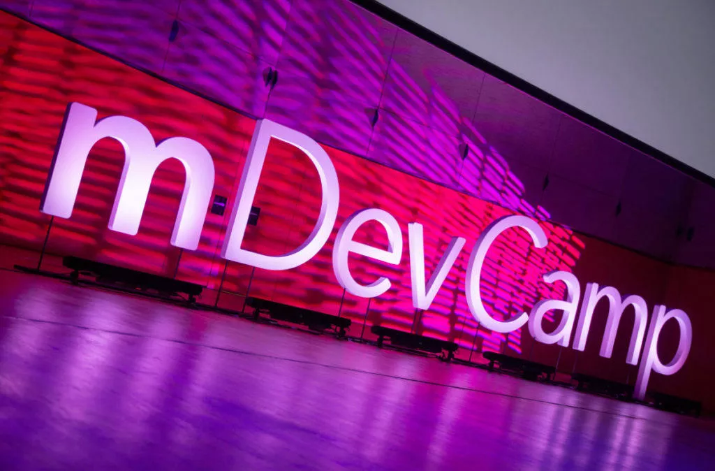 Osmý mDevCamp ukáže, jak vznikal Chuchel i proč mají mít boti osobnost