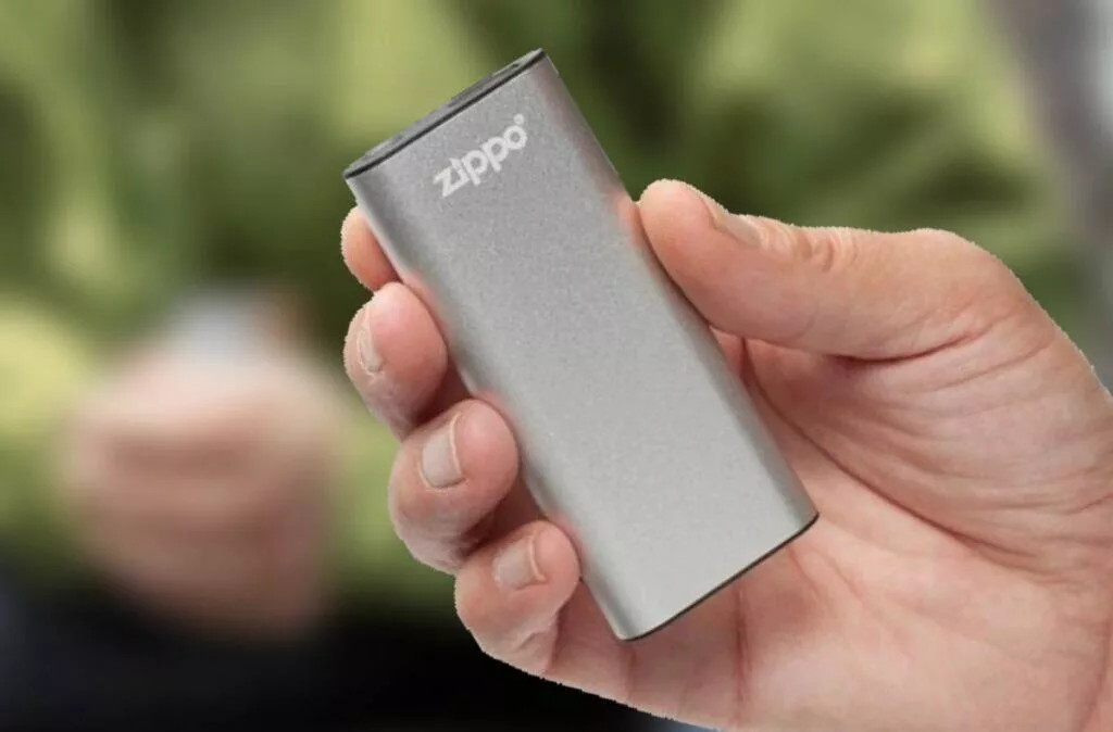 Zippo prodává powerbanku, kterou nedáte v zimě z ruky