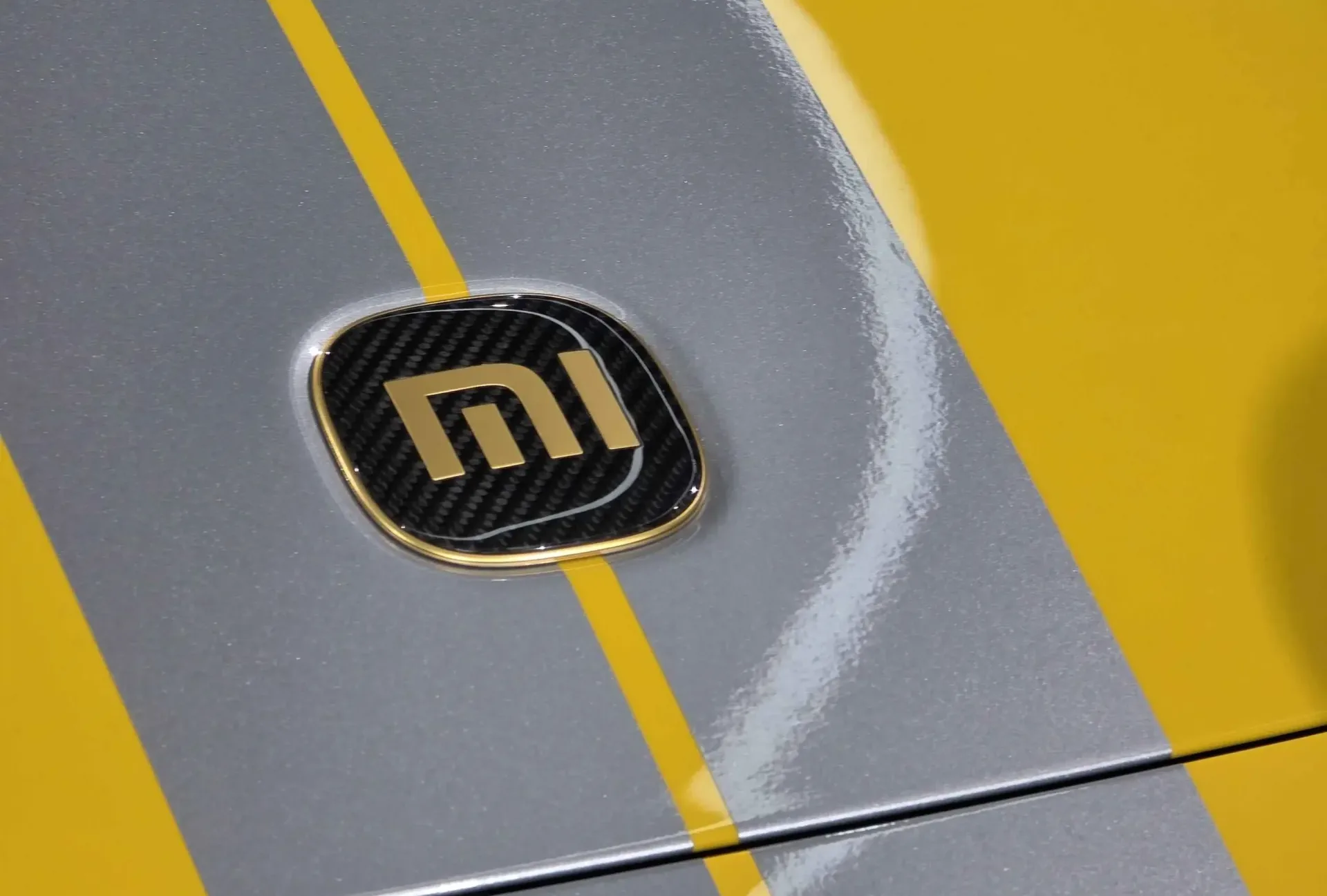 Viděli jsme Xiaomi SU7 Ultra! Mrkněte, jak vypadá závodní elektromobil ...